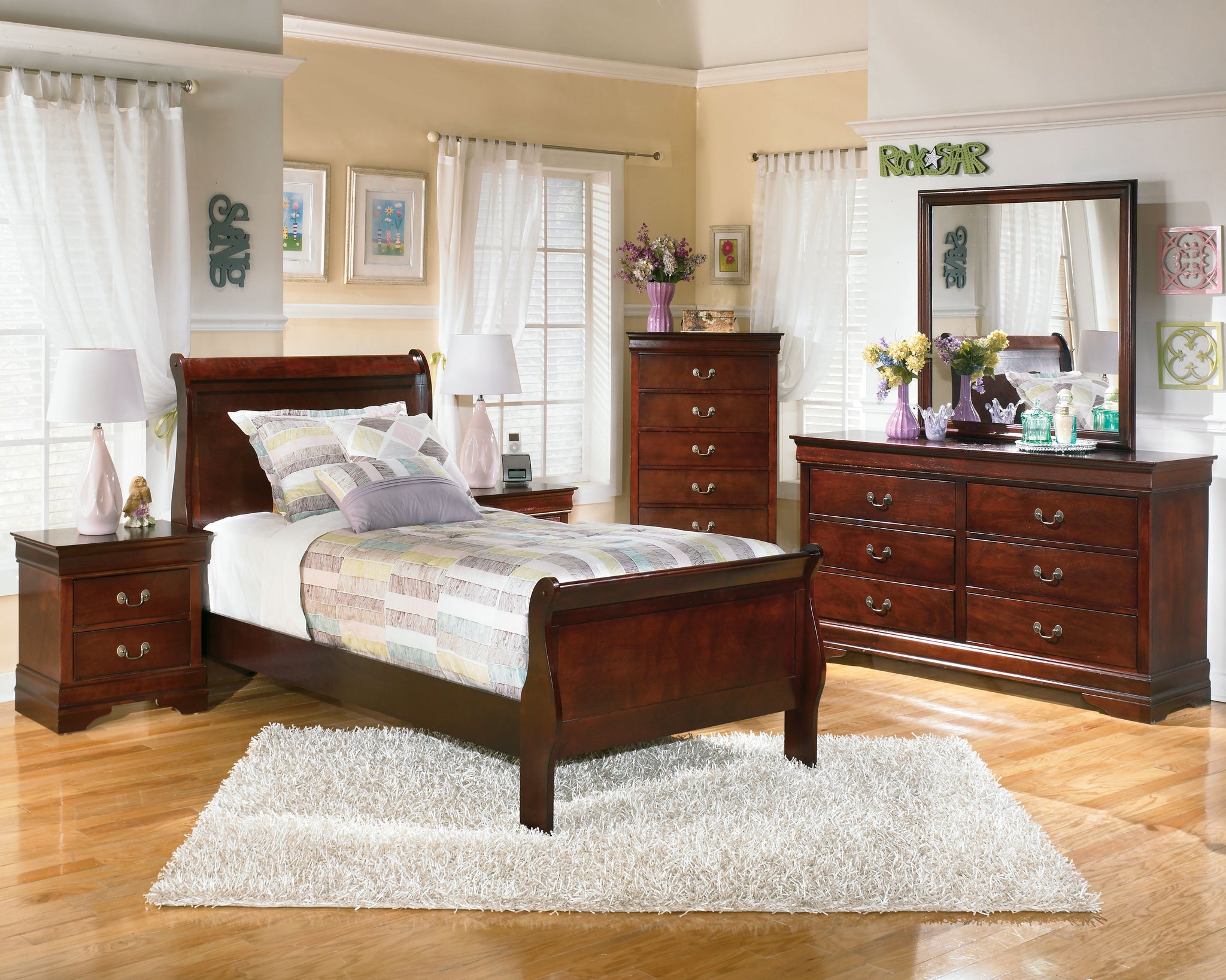 Alisdair - Sleigh Bed Set – Mega Furniture USA